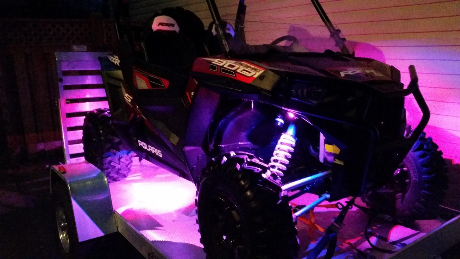 Sunpie 12Pod RGBW Hexagonal Series LED Rock Lights Kits Bluetooth & Re